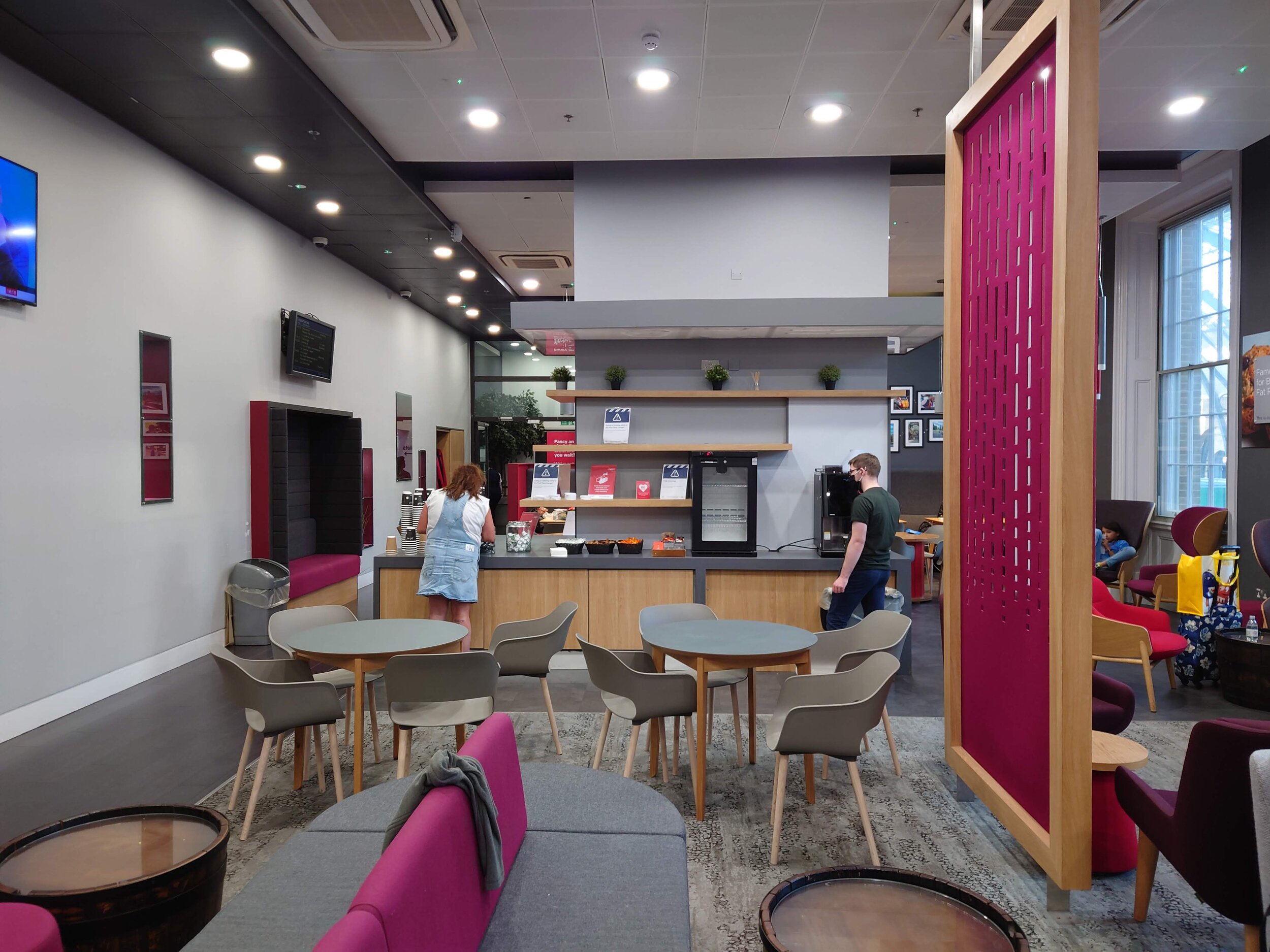 Lounging around… a review of LNER First Class Lounges in London & York ...